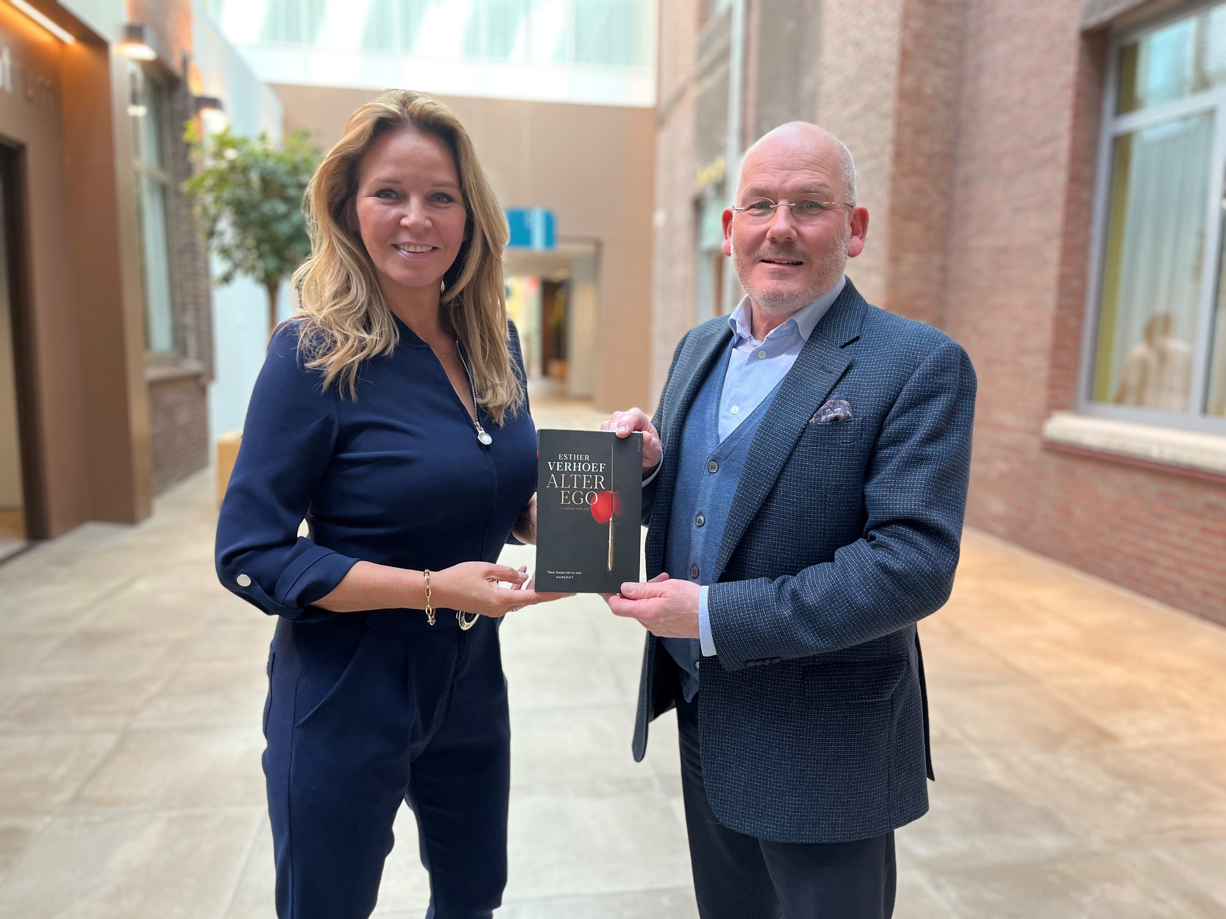 Laurentius Ziekenhuis Roermond - Laurentius in nieuwste thriller Esther ...